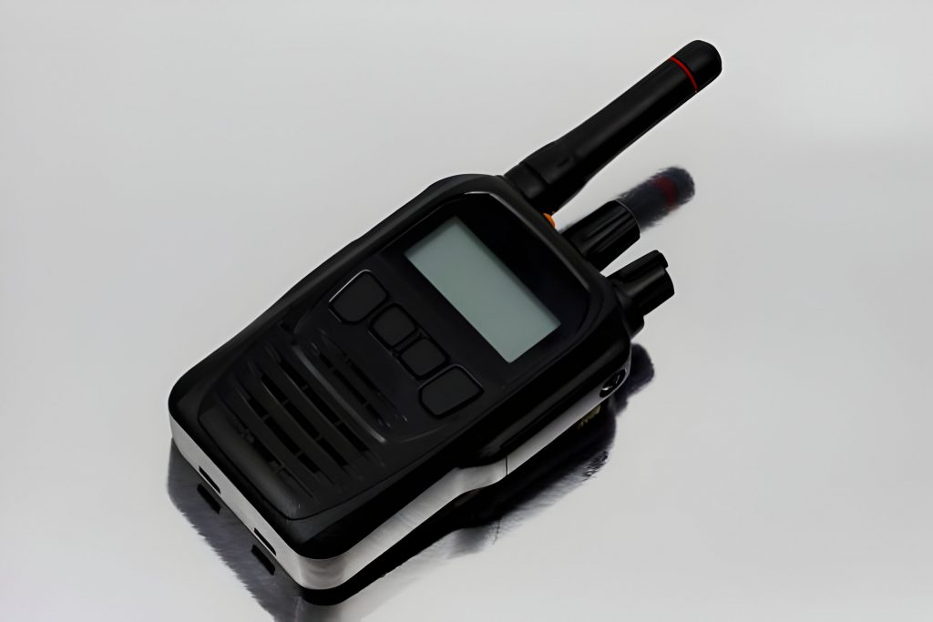 Portable Radio - Your Ultimate Guide to On-the-Go Communication - SOLE ...